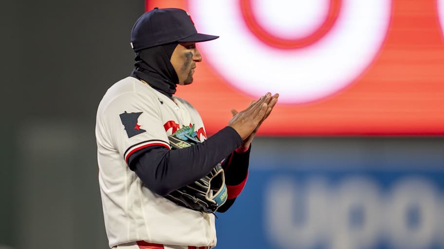 Twins make roster moves official, including return of Royce Lewis