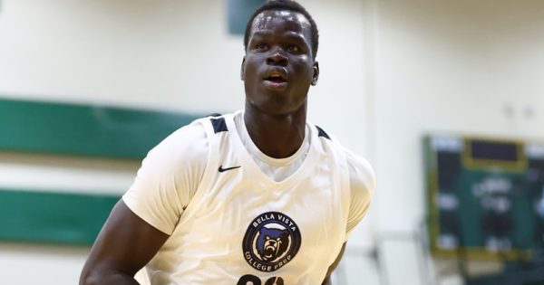 West Virginia adds huge 7’1 center and teammate of Miles Sadler