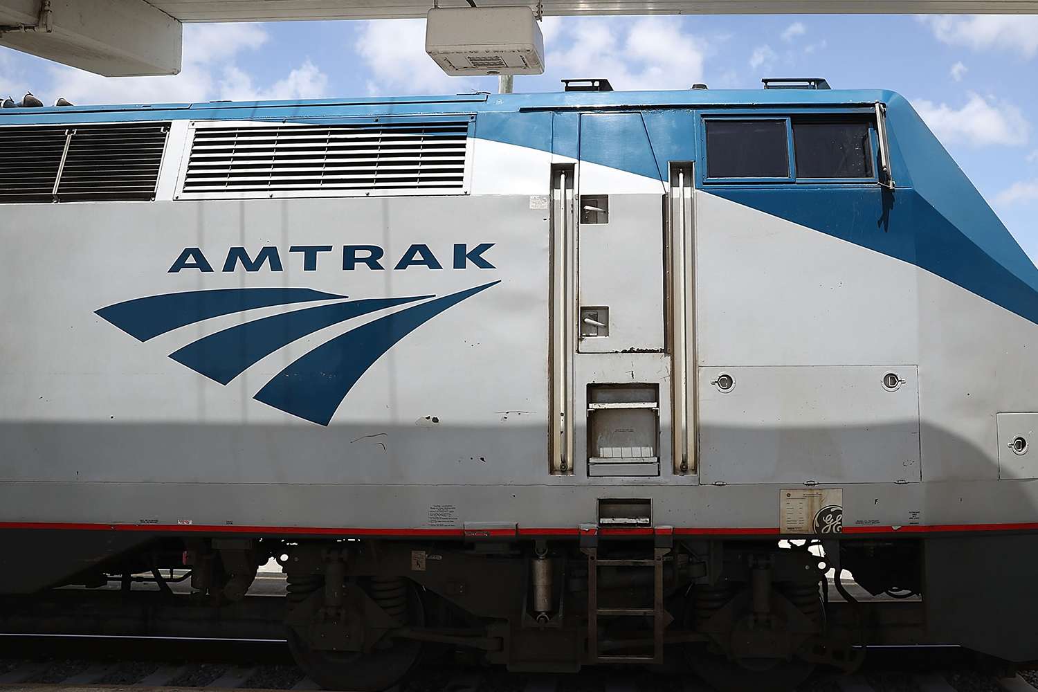 Amtrak passengers stranded on train for nearly 24 hours after wildfire ...