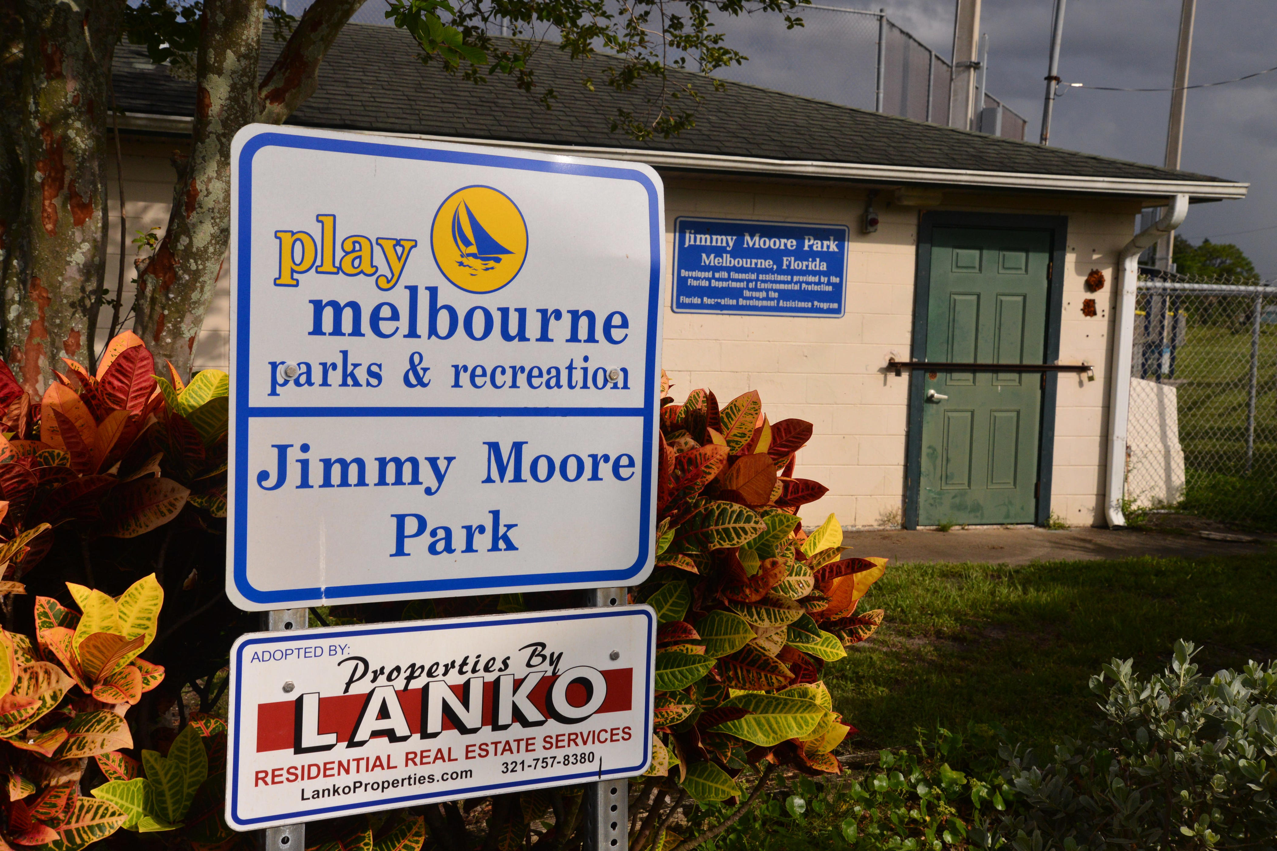 Melbourne saves park by choosing new fire station site