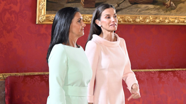 Margarida Maldonado Freitas e Janja Lula da Silva usam looks idênticos