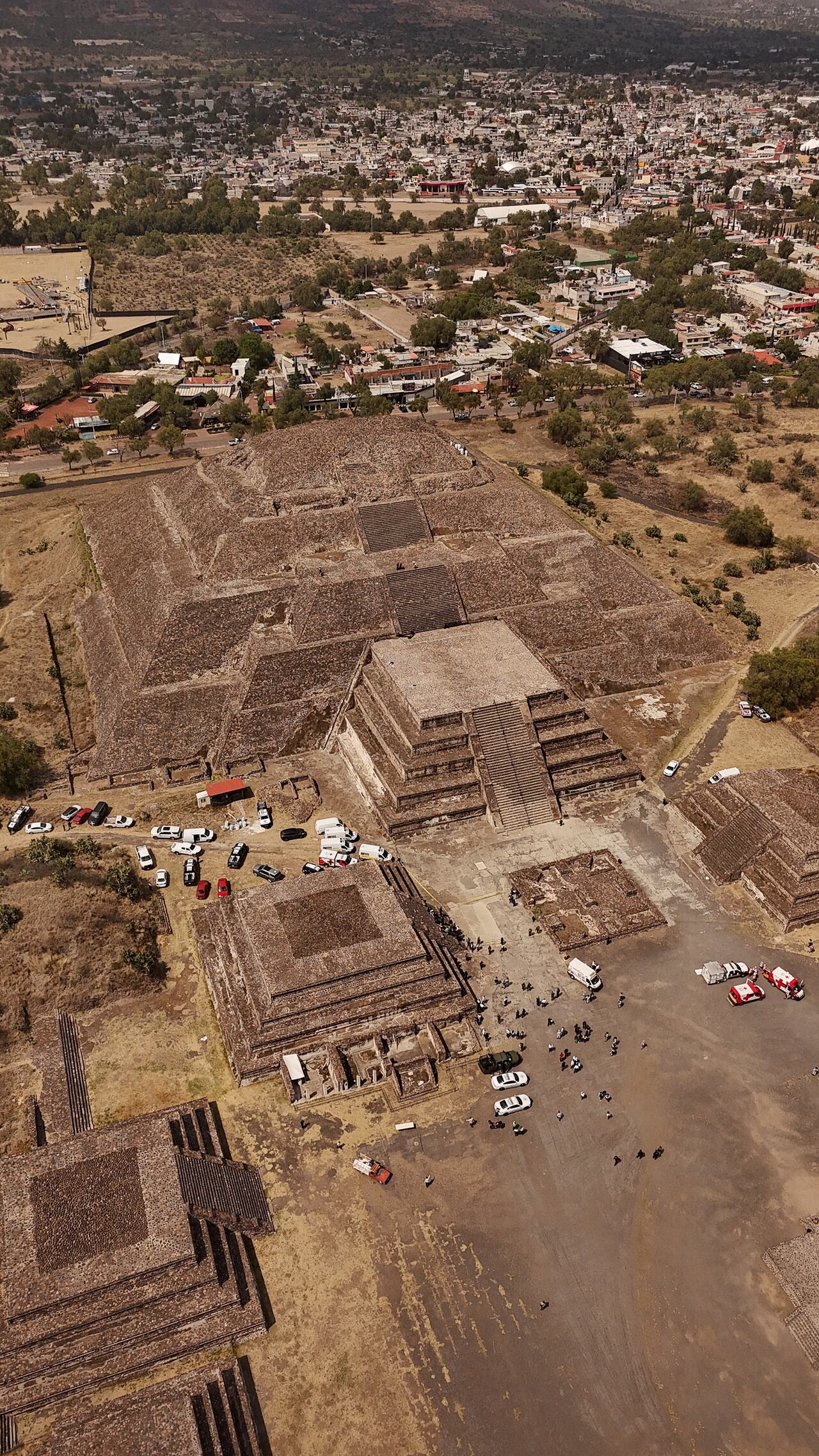 Gunman at Mexico pyramids kills 1 Canadian, injures multiple others