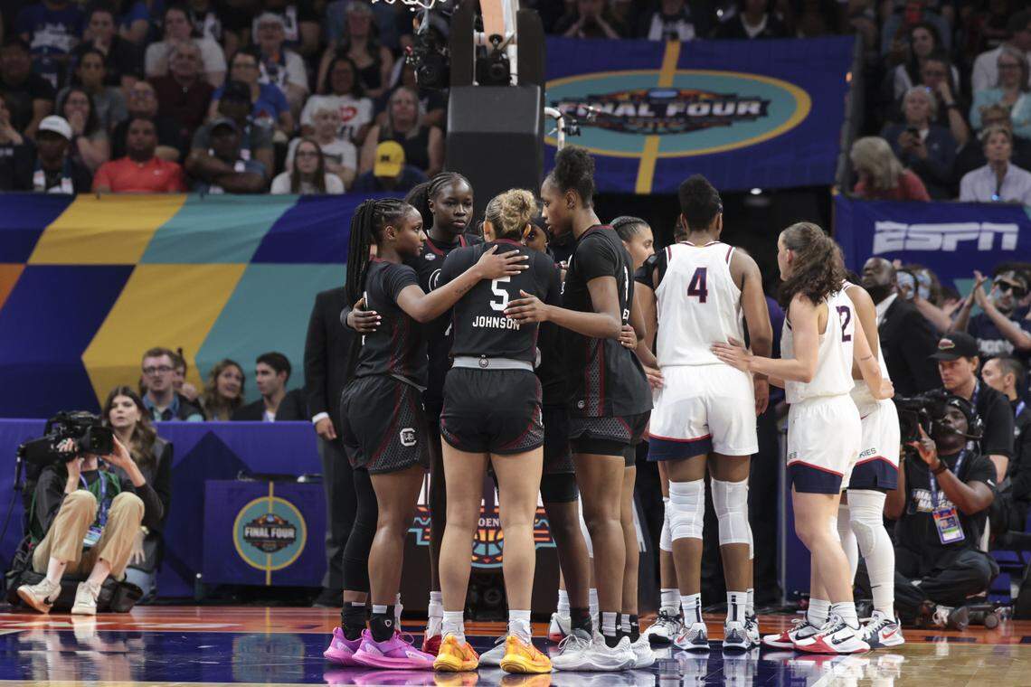 A look at USC women's hoops' history of roster retention in transfer ...