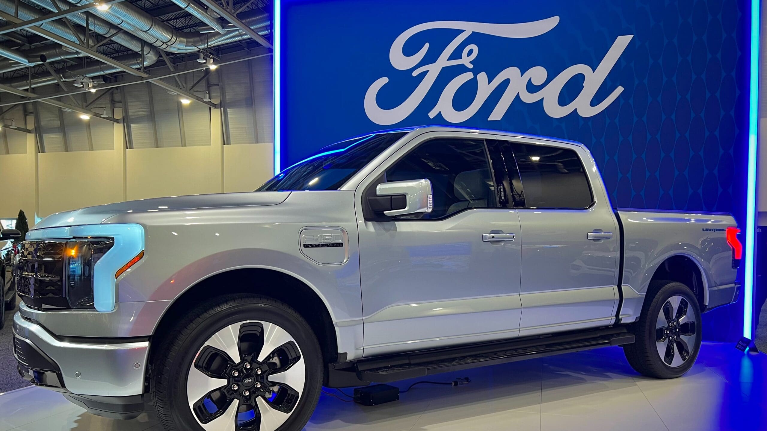 Ford recalls 1.4M 2015–2017 F-150s over sudden downshift risk