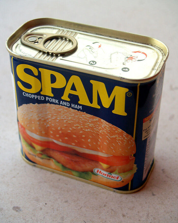 35 non-Americans roast American foods they can’t understand
