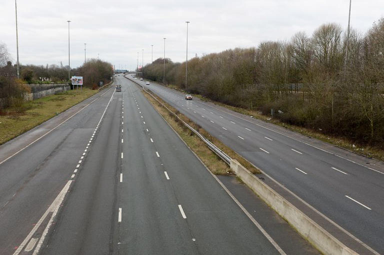 M62 bridge works delayed as major upgrade to see motorway closed overnight