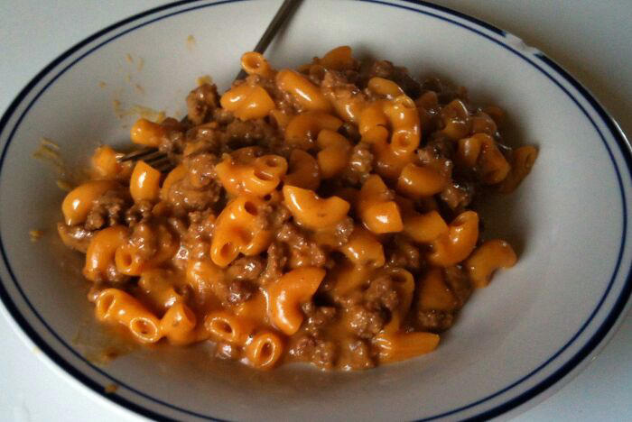 35 non-Americans roast American foods they can’t understand
