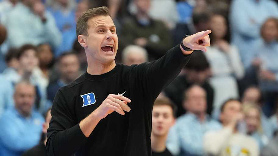 Scheyer, Sweeney headline ambitious list of Billy Donovan replacements
