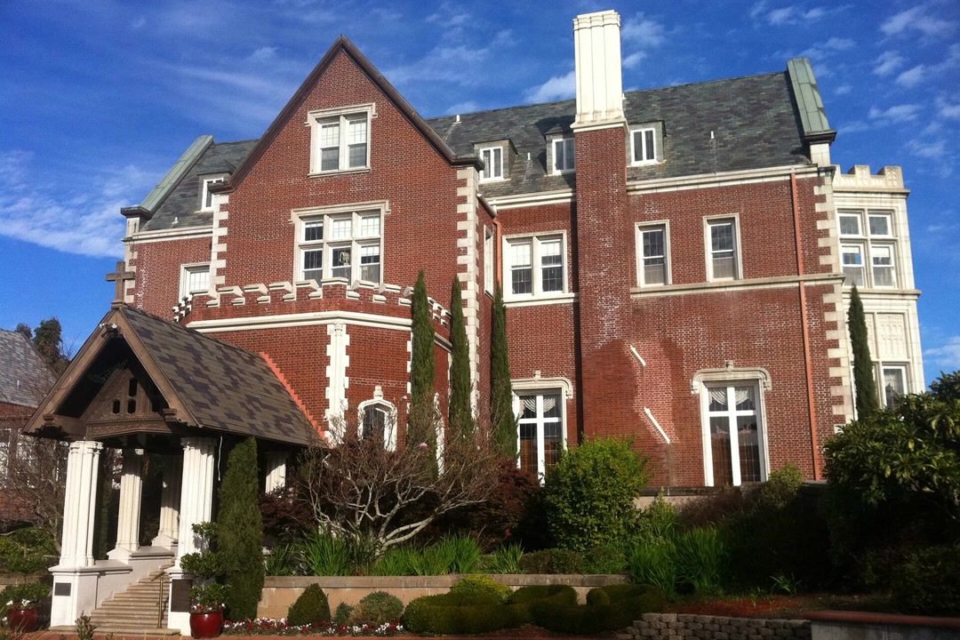 The Bay Area's Kohl Mansion was home to a family destroyed by tragedy