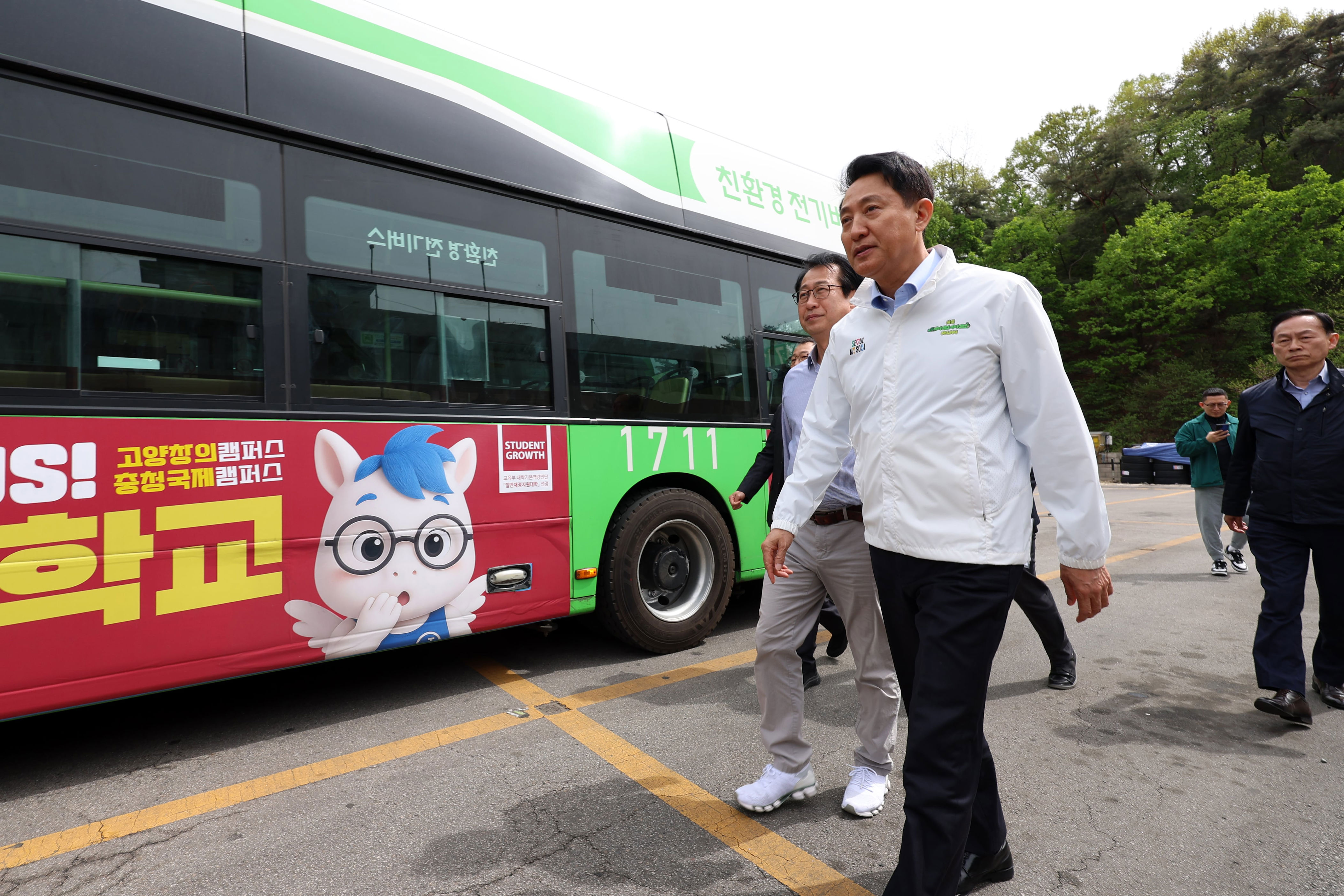 Seoul mayor's trial postponed until June local elections