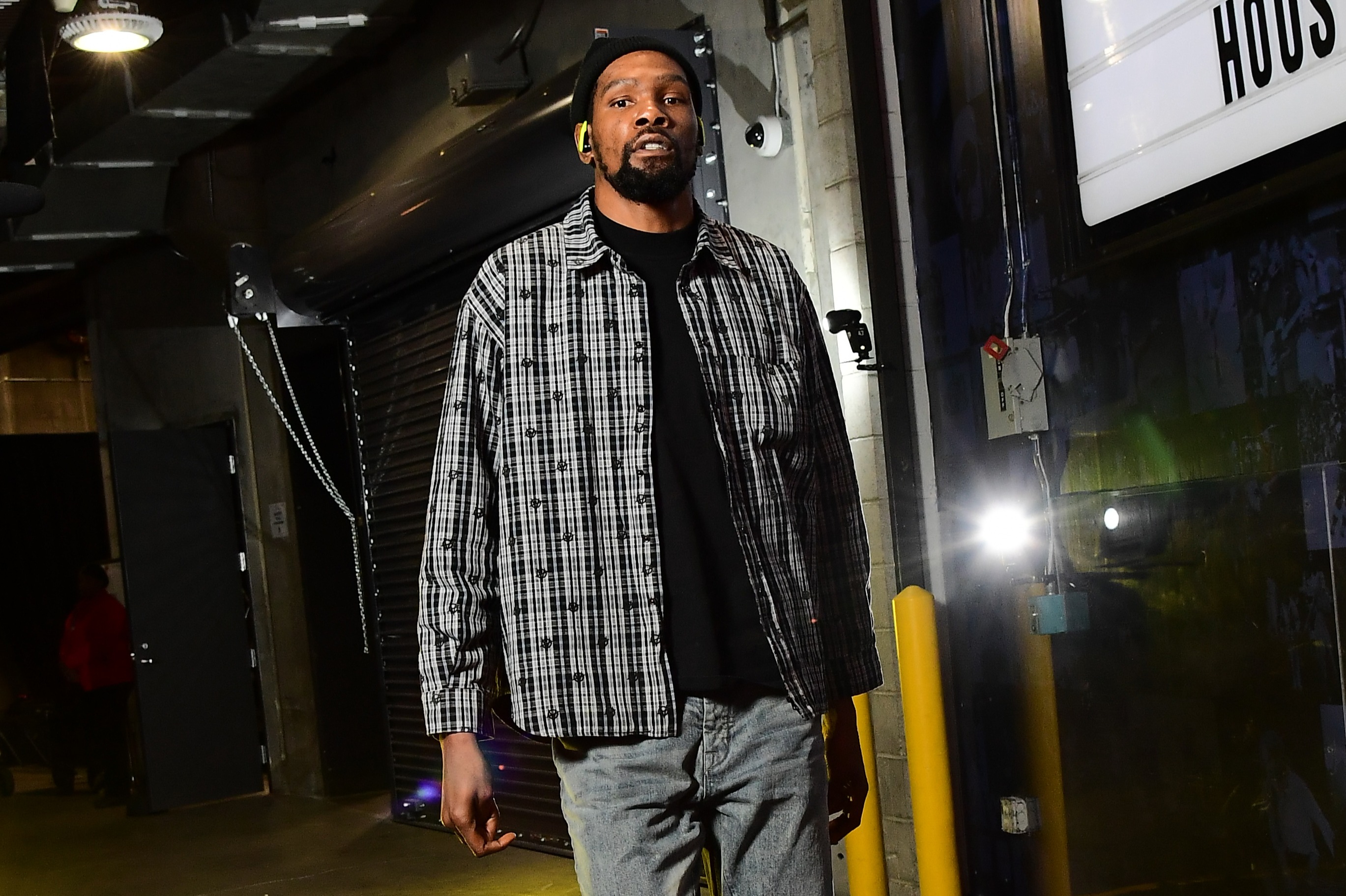 Rockets star Kevin Durant returning for Game 2 at Lakers