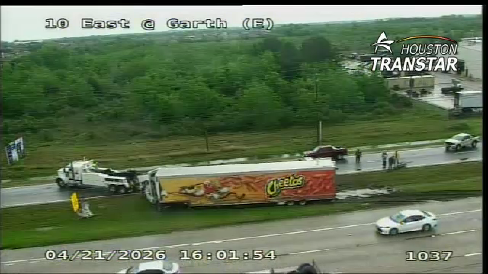 Frontage lanes reopen on I-10 at Garth after accident involving Cheetos ...