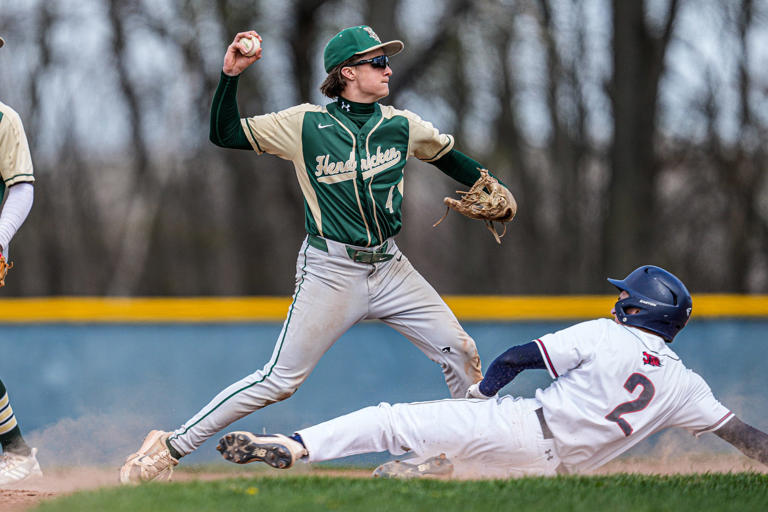 Vote now for the Longlpex Baseball MVPs in each division