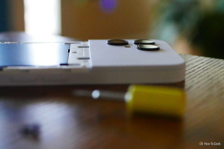 Removable batteries and microSD cards aren't dead—they're just hiding ...