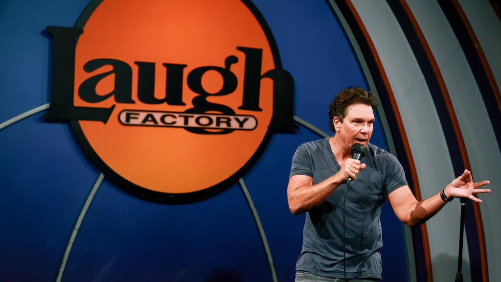 Laugh Factory announces line of stand-up comedian trading cards
