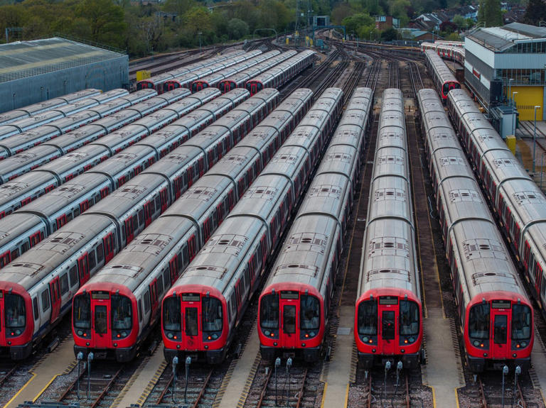 Tube drivers' 4-day week many Londoners would grab but RMT rejects