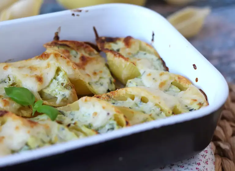 Conchiglioni farcis à la ricotta, courgettes et citron