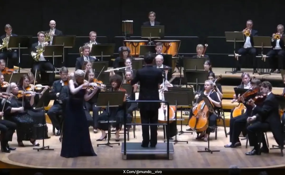 Video: British maestro's baton sends Rs 12 crore violin flying in ...