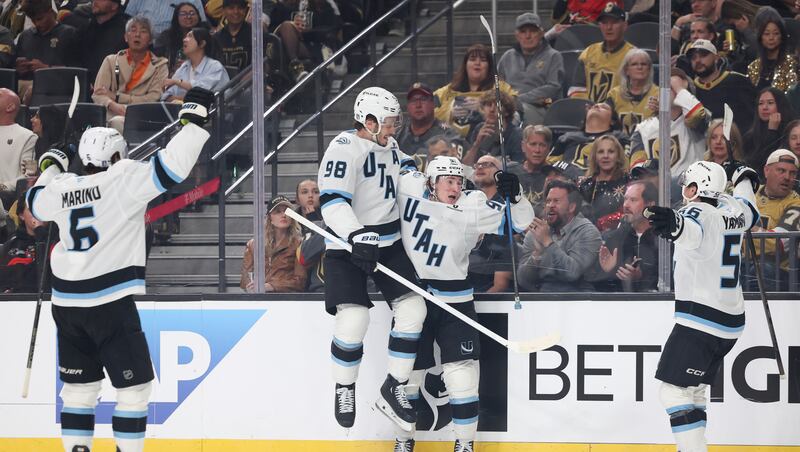 Mammoth earn first-ever playoff win