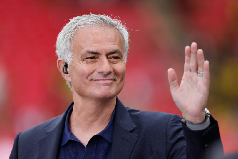 Jose Mourinho's comment that silenced Vincent Kompany should give Man ...