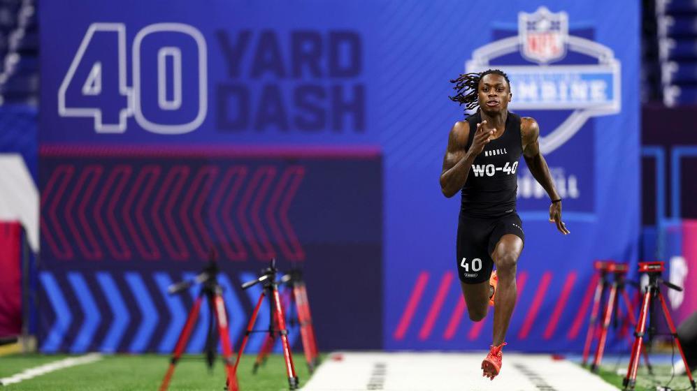 How does the NFL draft work?