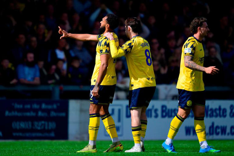 Torquay United players 'should be angry' over Saturday's loss