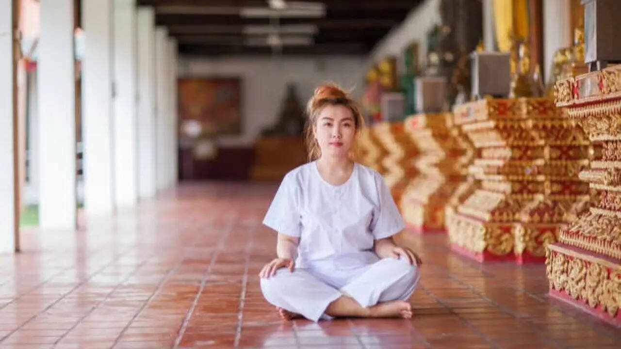 Buddhist meditation techniques for stress relief and mental clarity