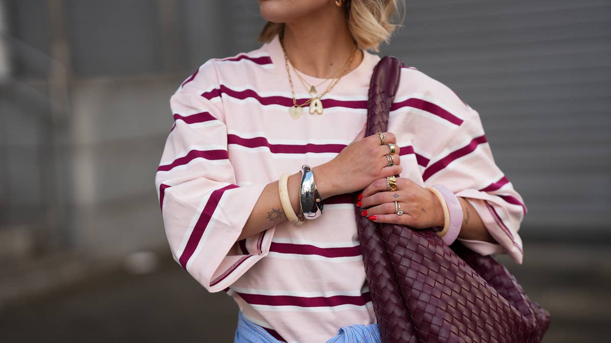 Discover 9 bold jewelry trends for 2026 that stylists recommend