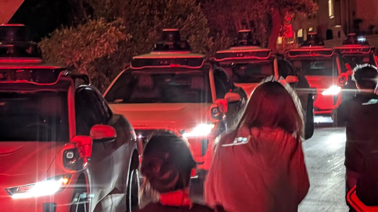 Waymo robotaxis are now finding potholes for other drivers