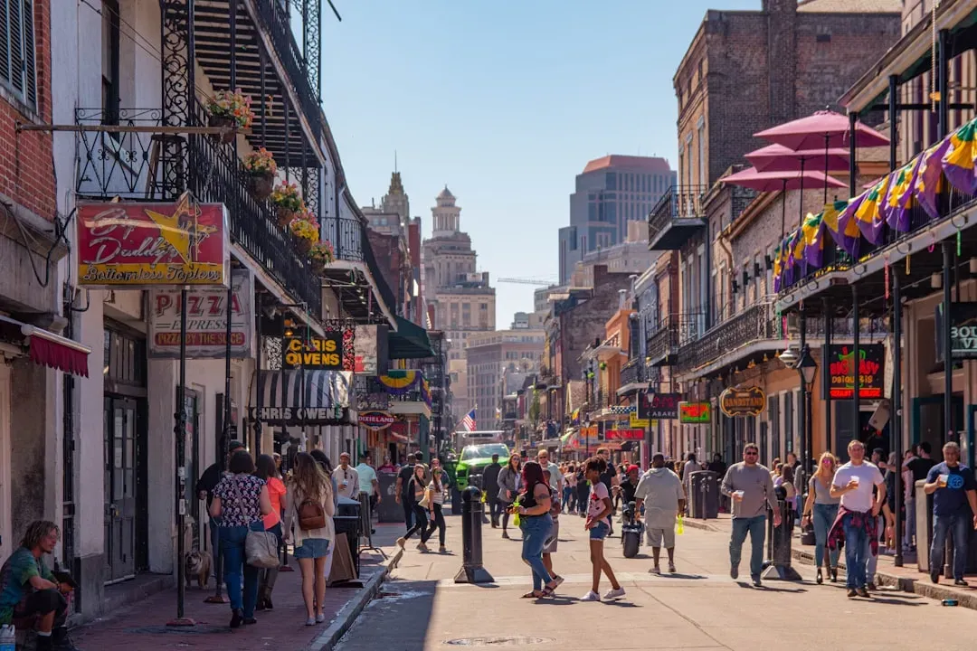 12 senior-friendly cities boomers prefer for great food and dining variety