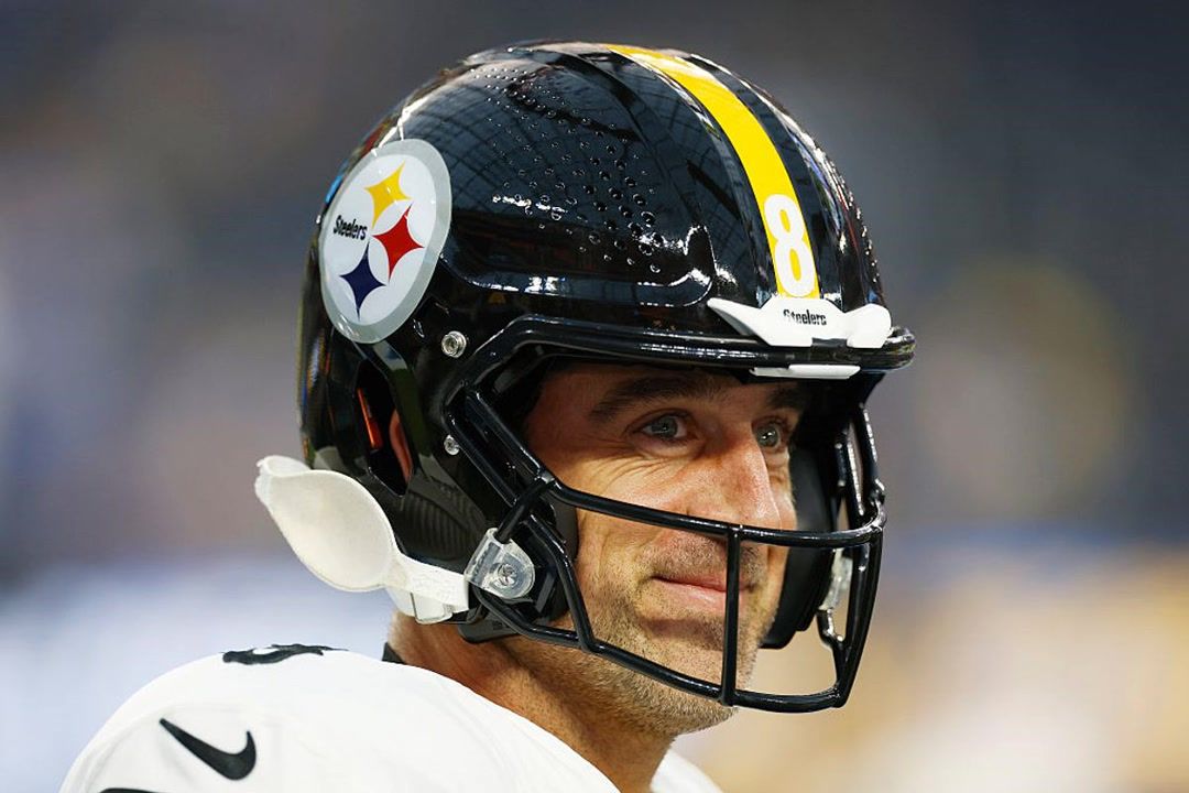 Aaron Rodgers' relationship history: Danica Patrick and mystery wife