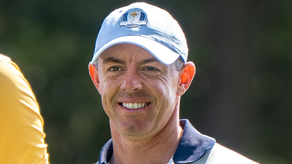 Rory McIlroy spotted shopping in NYC with wife after $1.9M tax bill on ...