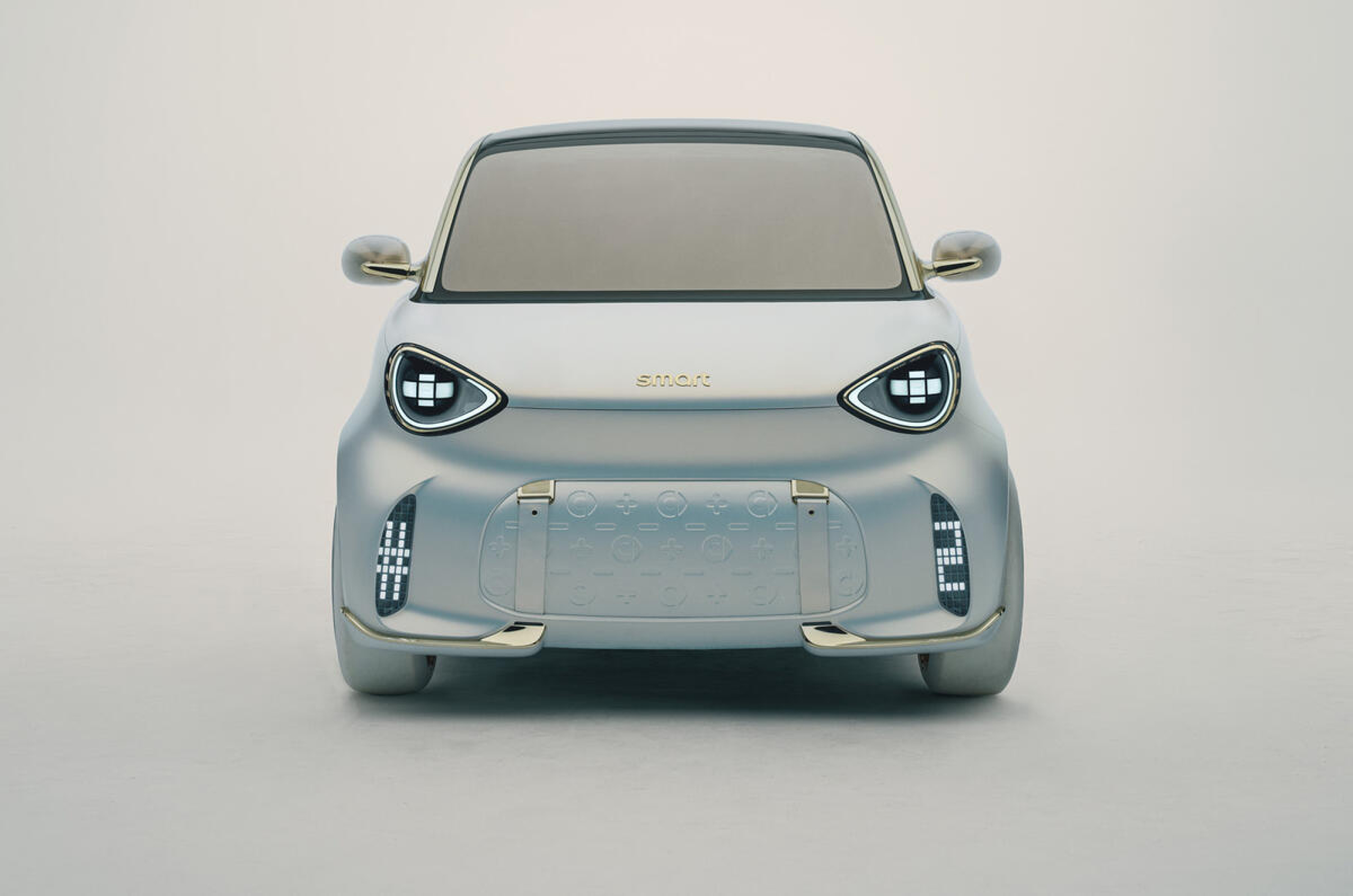 The Smart Fortwo returns! Premium electric city car gets 186-mile range
