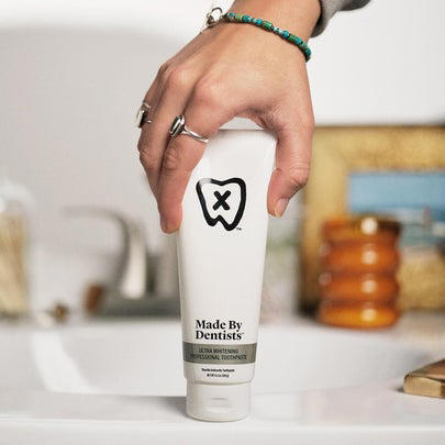 This on-sale kit made my teeth so white, 'I’m pretty sure I could blind ...
