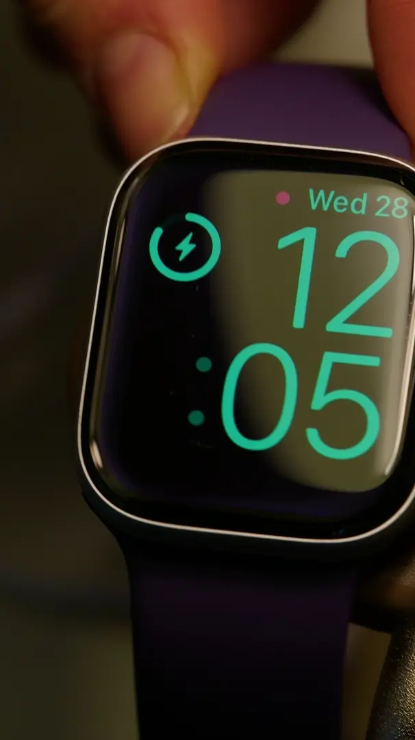 Should you buy an Apple Watch or an Oura Ring?⌚️💍