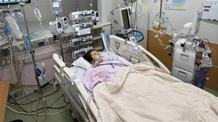 Texas nurse Sarah Danh airlifted back to US as she battles life ...
