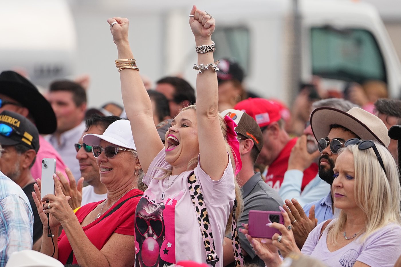 In the news today: Mexico pyramid shooting, Canada-US trade, tips on ...