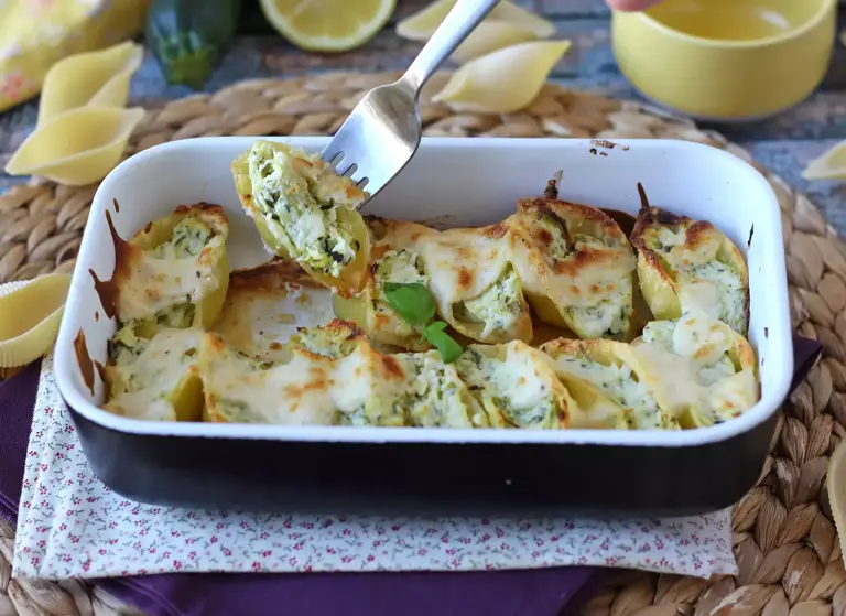 Conchiglioni farcis à la ricotta, courgettes et citron