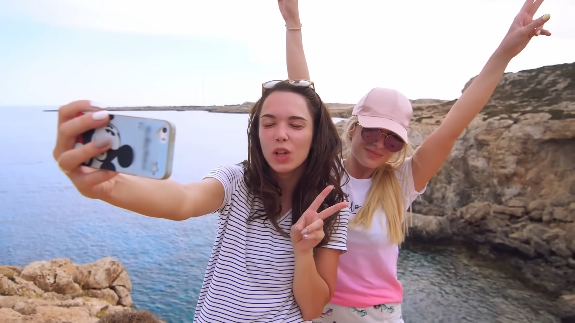 They just wanted one perfect selfie - then it turned fatal