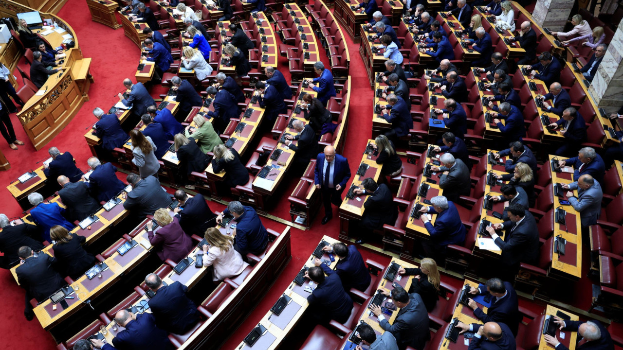 Τα δύσκολα είναι μπροστά για Νέα Δημοκρατία και ΠΑΣΟΚ