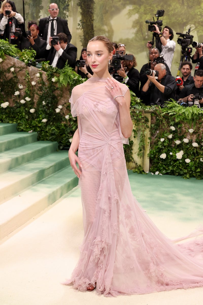 Phoebe Dynevor finally reveals how she and her fiancé Cameron Fuller ...