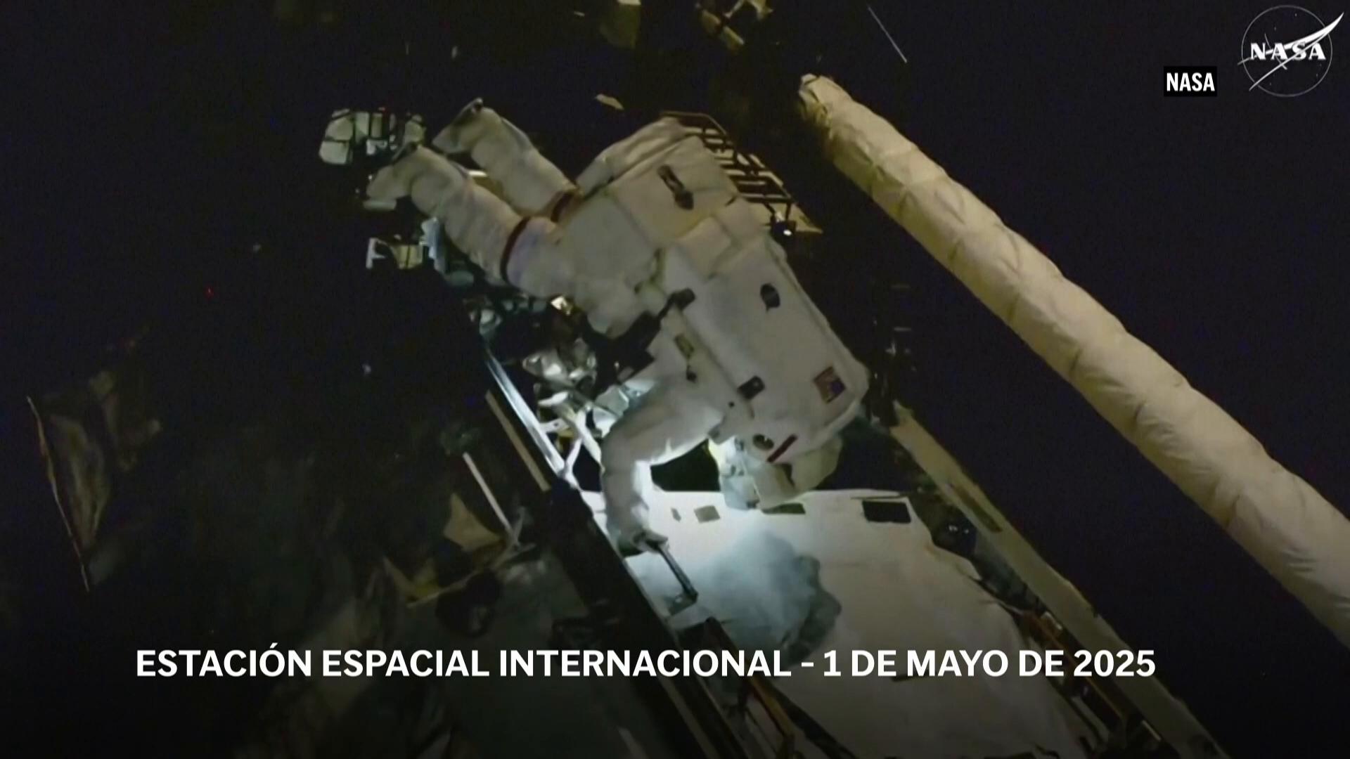 Estudio revela cambios en la forma en que los astronautas sujetan ...
