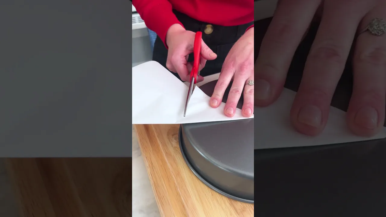 Classic baking technique! How to make a cartouche for baking cakes! # ...