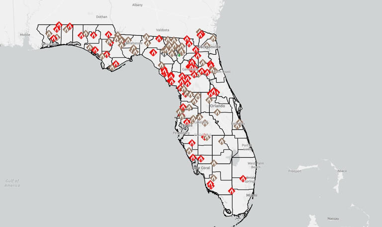 Live updates: Florida, Georgia wildfires evacuations, cancellations ...