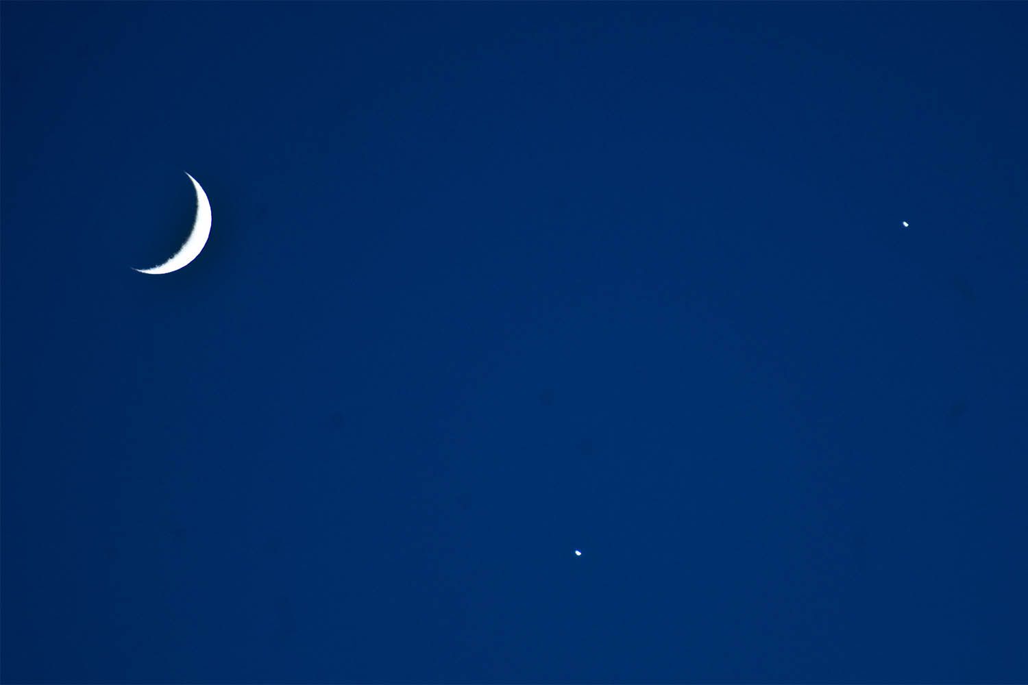 How to see Jupiter and the moon in the sky tonight