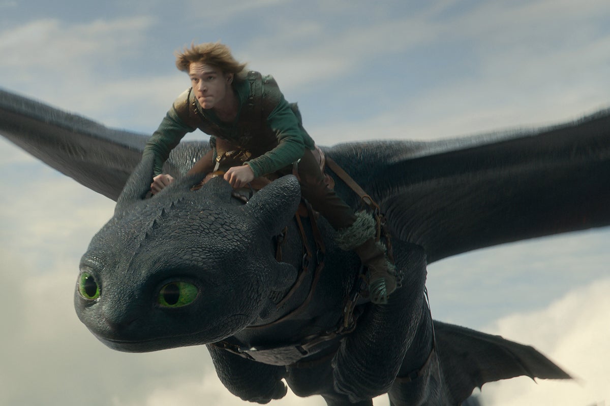 How to Train Your Dragon 2 crew member 'loses fingers' in accident