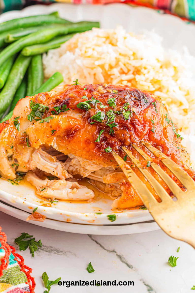 Easy honey mustard chicken thighs (juicy & flavorful)