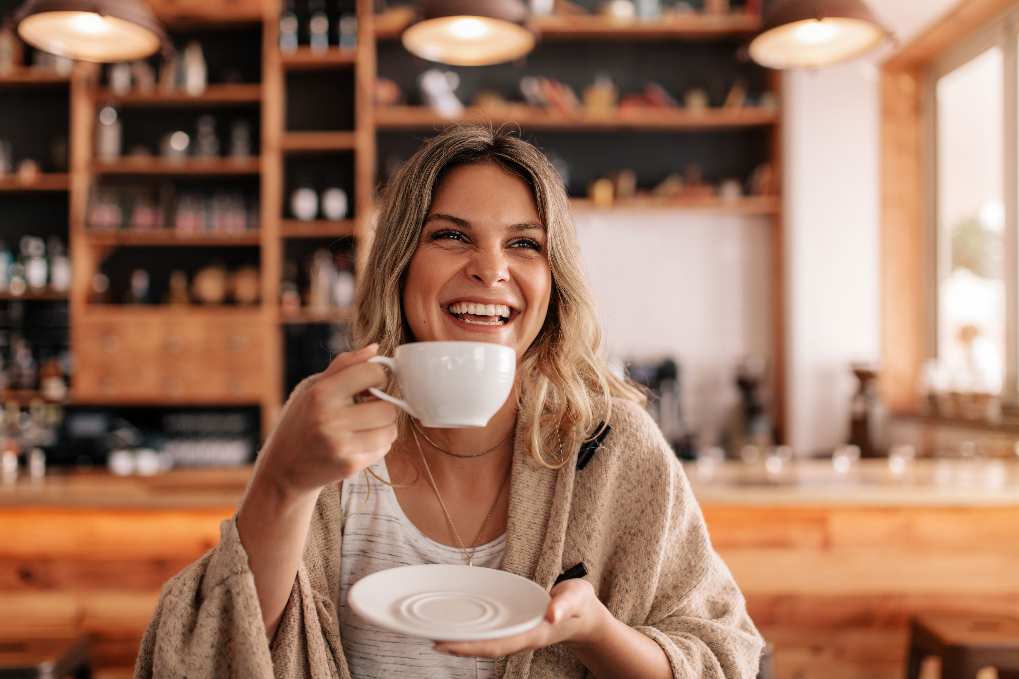 Dit is de ideale hoeveelheid koffie voor een beter humeur