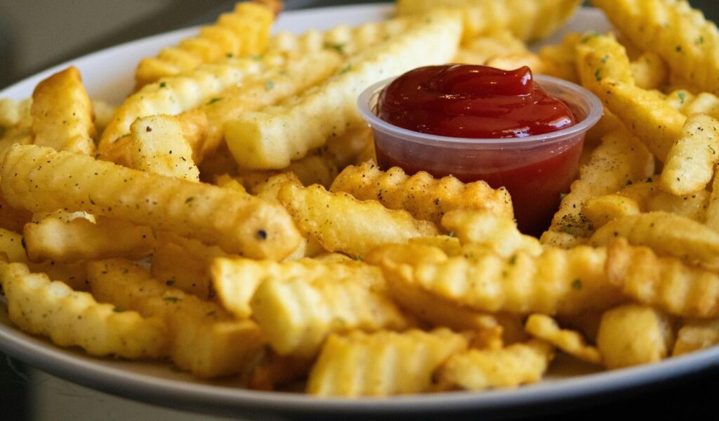 How dietitians recommend making French fries at home