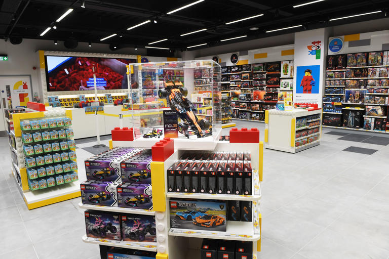 Take a sneak peek into the new LEGO superstore at Trinity Leeds the ...